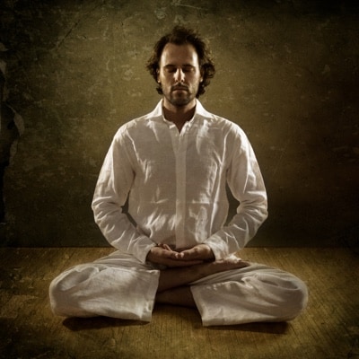 APPRENDRE À MÉDITER AVEC LE YOGA | COLIFE